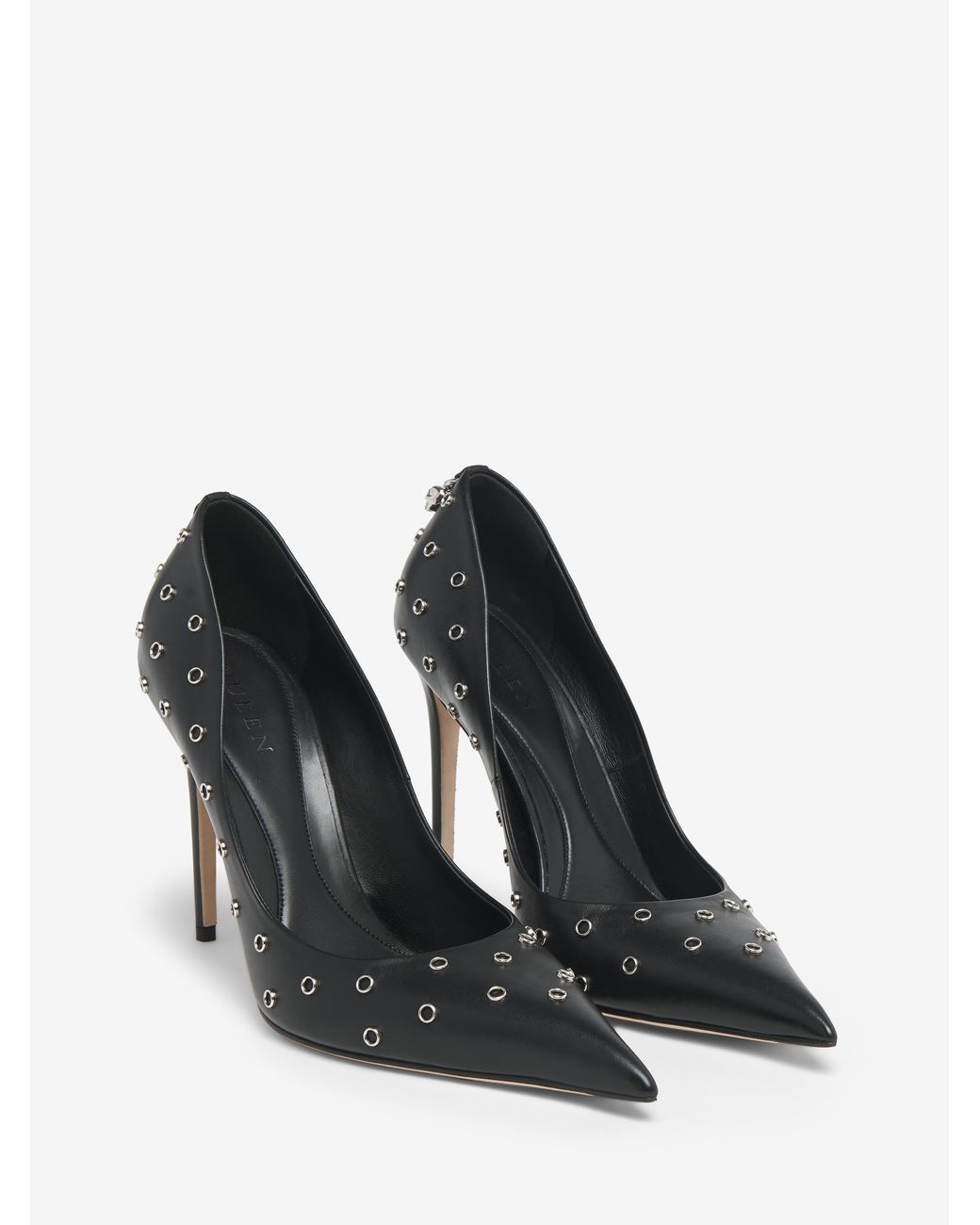 McQueen Skull Pump in Black | Lyst