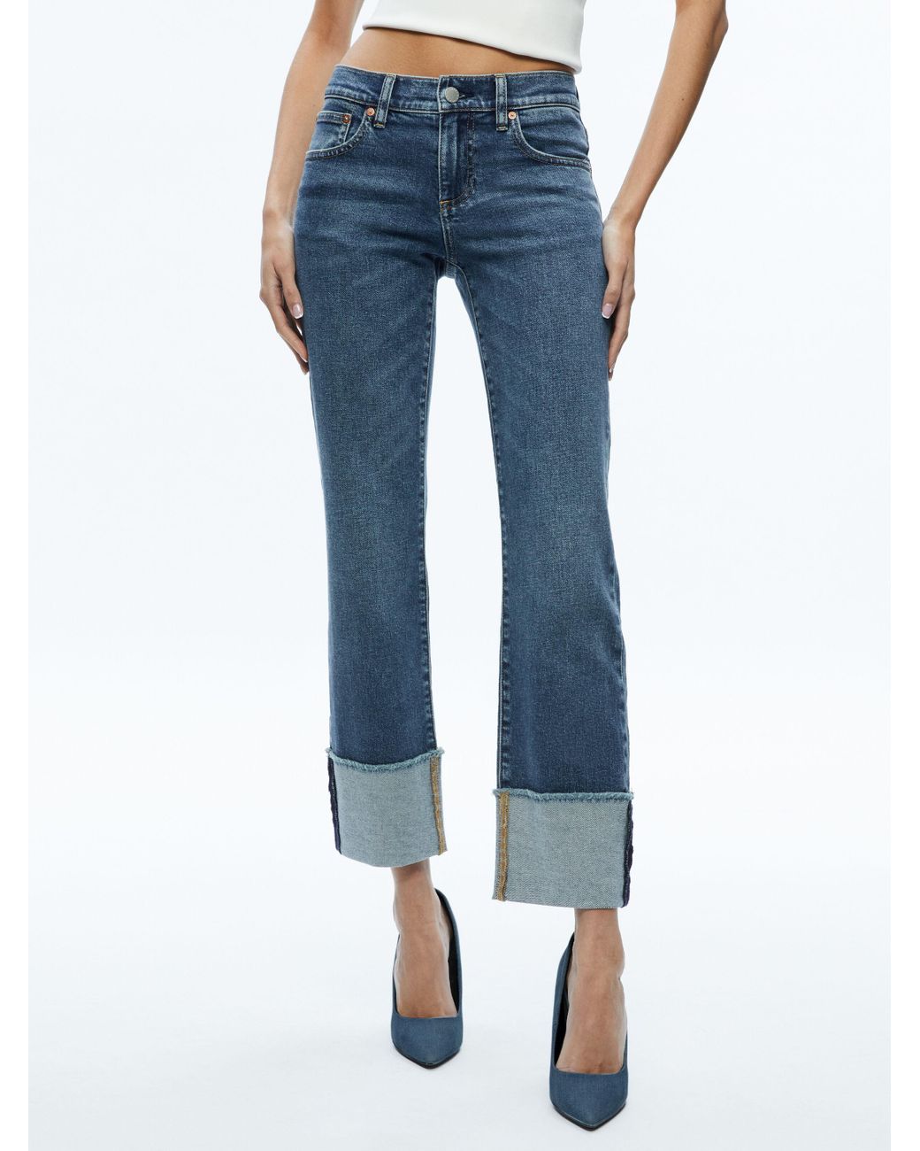 Alice + Olivia Abilene Low Rise Cuffed Jean in Blue | Lyst