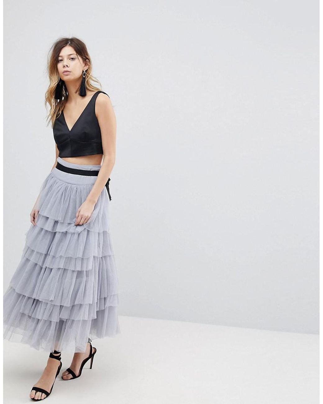 Jupe mi-longue de bal de promo en tulle avec volants et noeud la taille ASOS en coloris Gris | Lyst