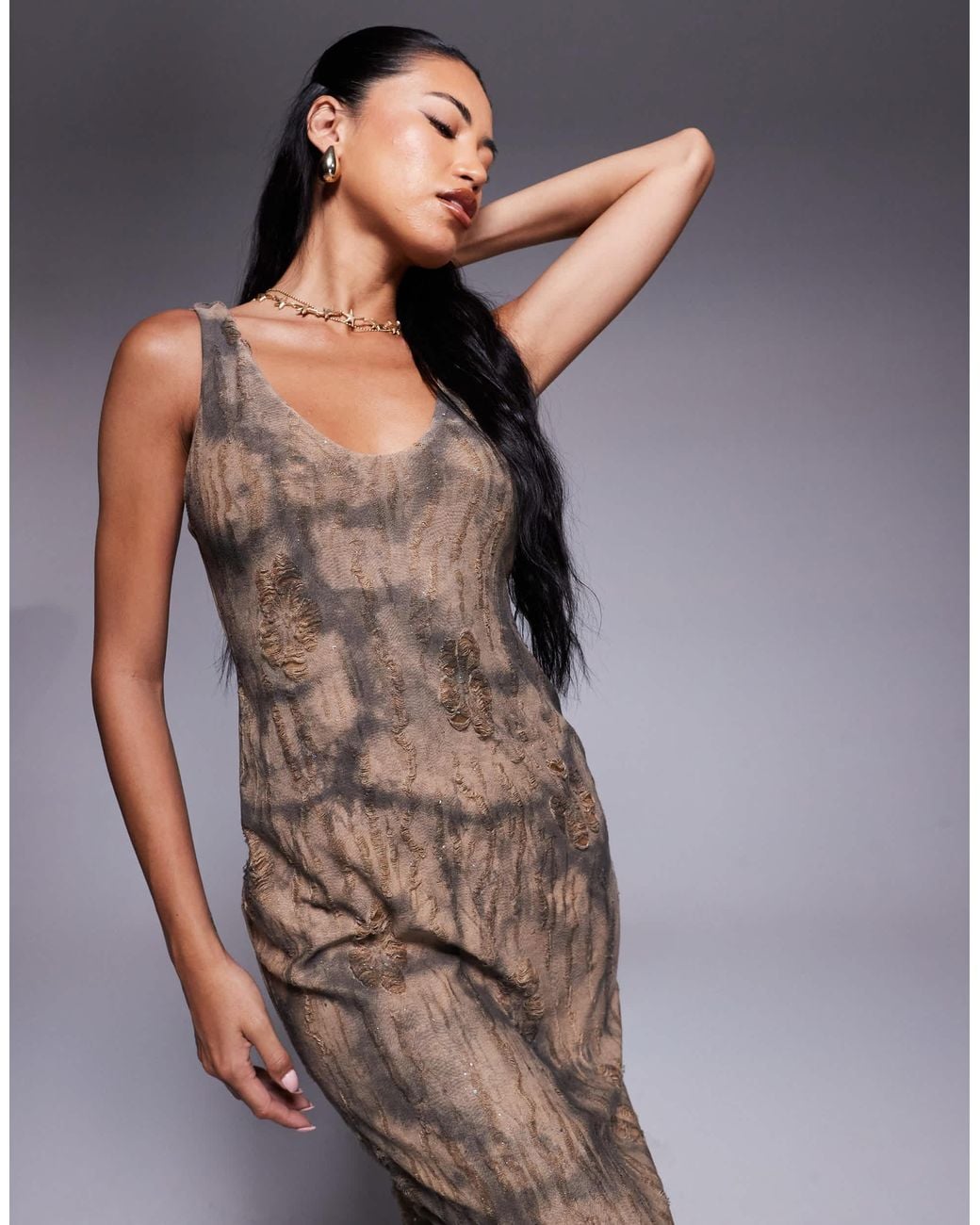 ASOS Scoop Neck Textured Glitter Midi Dress With Gold Hardware Trim | Lyst