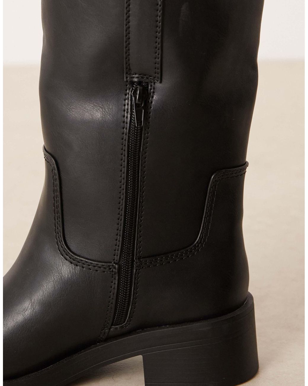 ASOS Curve Conan Pull On Chunky Boots in Black | Lyst