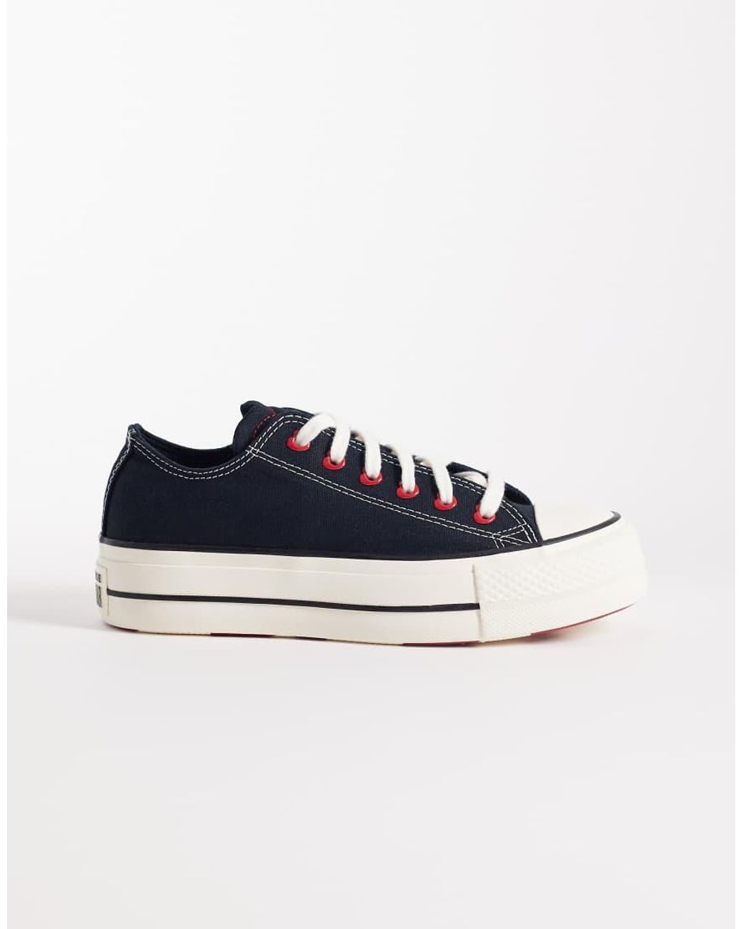 Converse Chuck Taylor All Star Lift Ox Trainers With Heart Detail in ...
