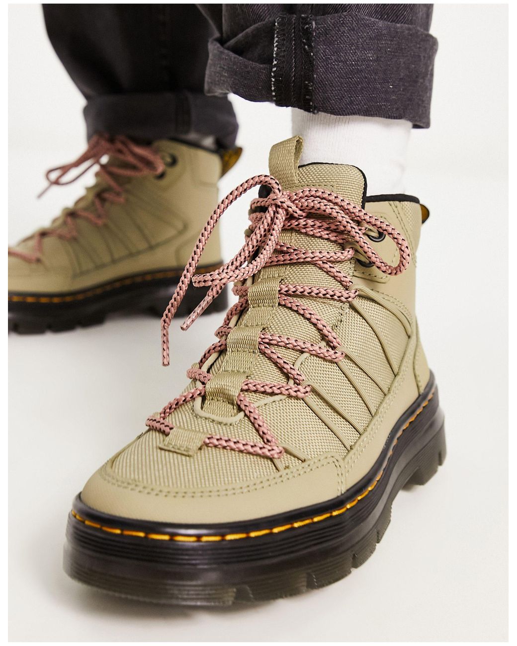 Dr. Martens Buwick Extra Tough Boots With Pink Laces in Black | Lyst UK