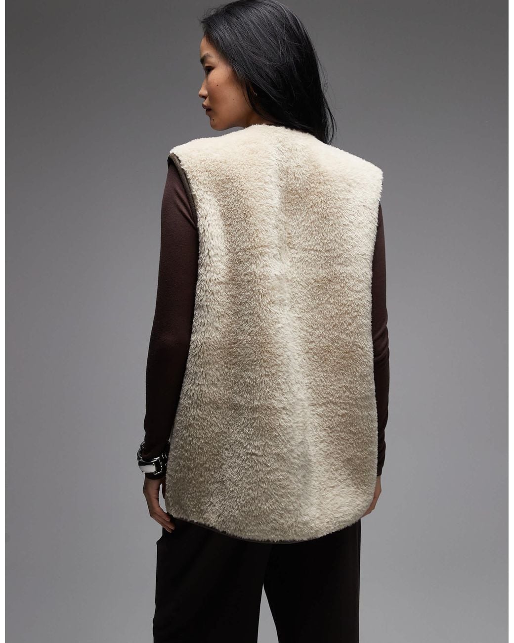 ARKET Oversized Faux Shearling Gilet in Natural | Lyst
