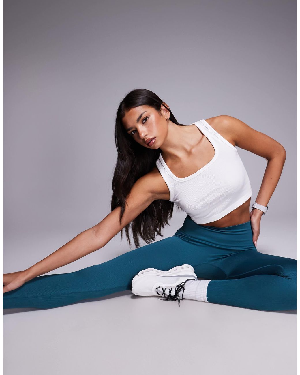 4505 Seamless Rib Square Neck Cropped Active Singlet in Blue | Lyst