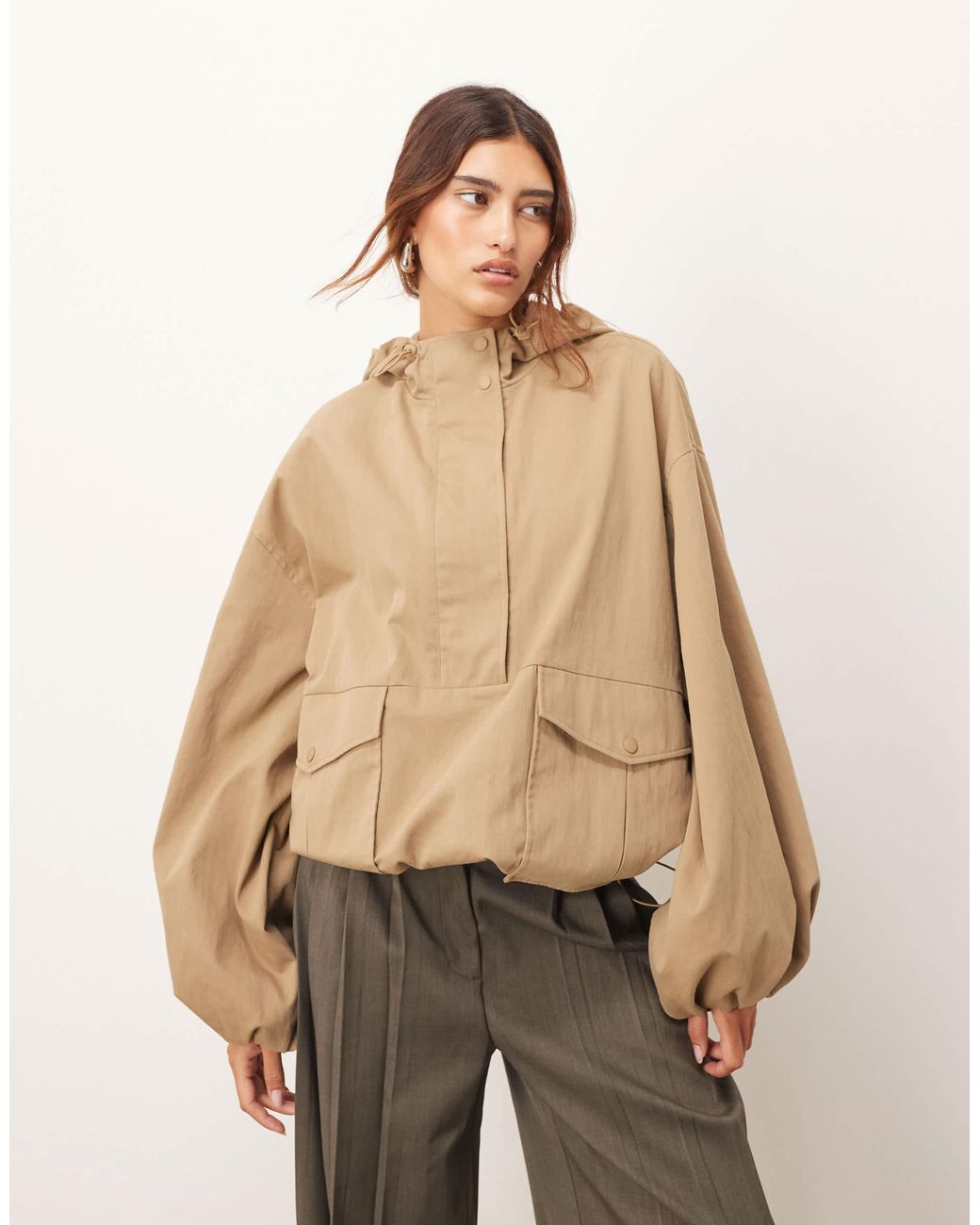 ARRANGE Bubble Hem Windbreaker Jacket in Natural | Lyst