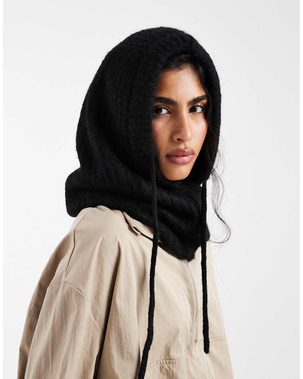 Pieces Oversized Balaclava Snood in Black | Lyst UK