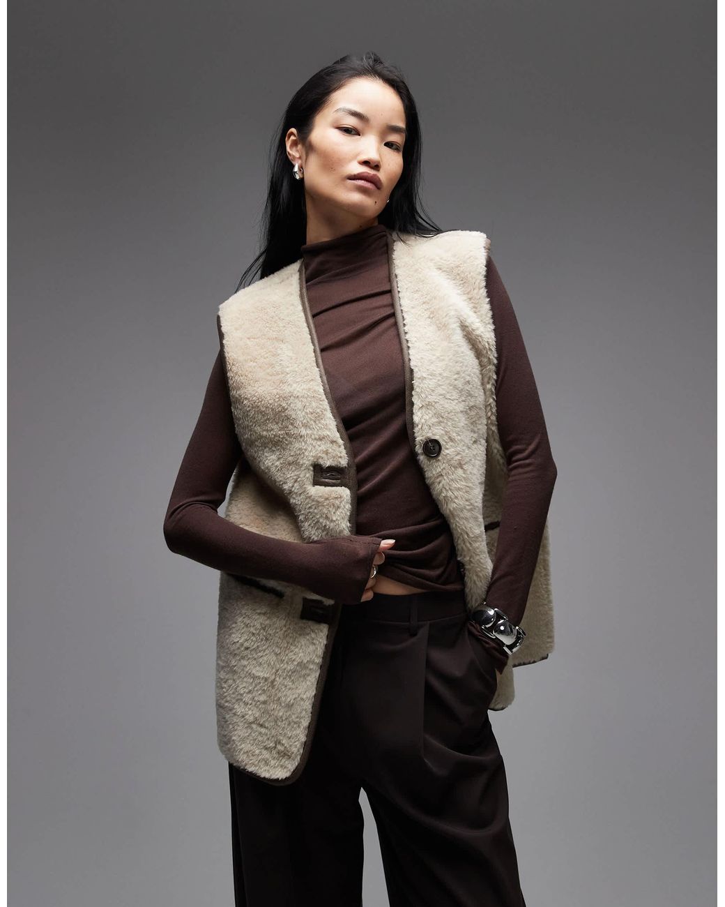 ARKET Oversized Faux Shearling Gilet in Natural | Lyst