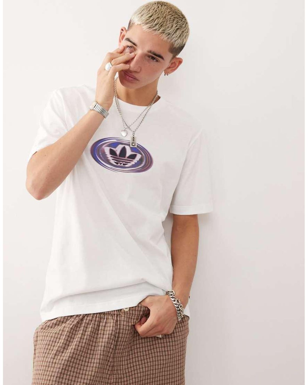 adidas Originals 90's Gfx Logo T-Shirt in Natural for Men | Lyst UK