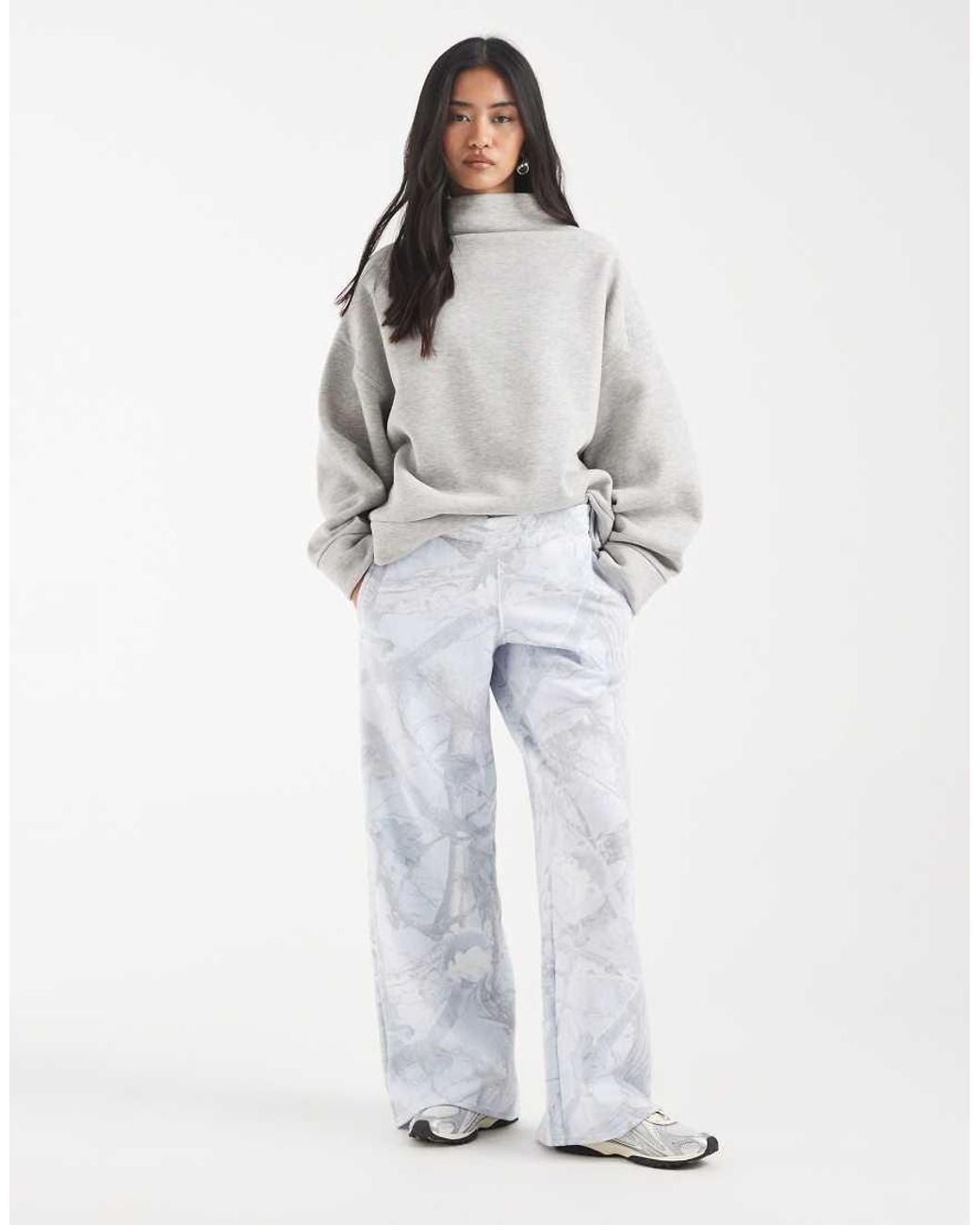 Hollister Low Rise baggy Trackies in White | Lyst UK