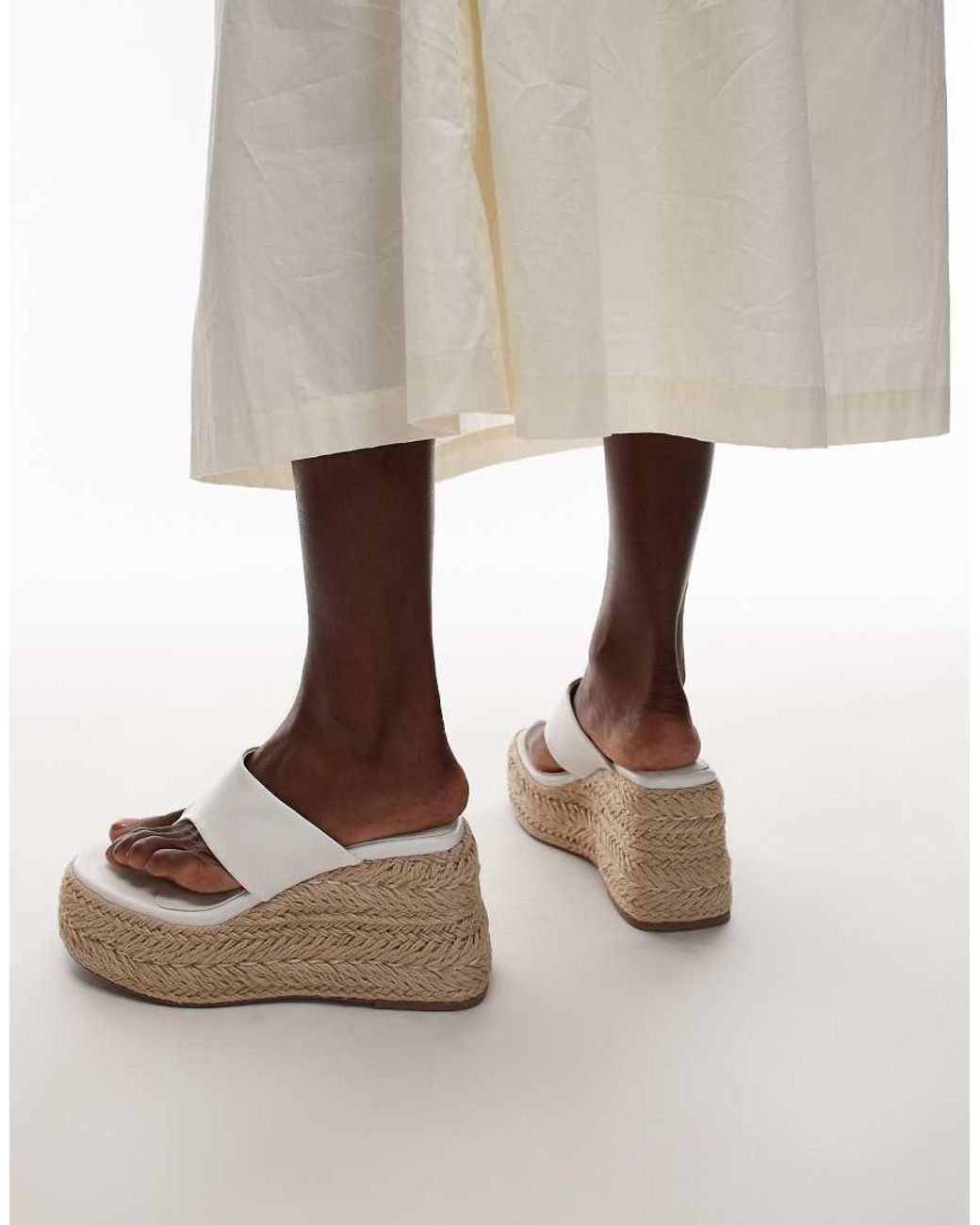 TOPSHOP Heidi Toe Thong Espadrille Wedges in White | Lyst UK