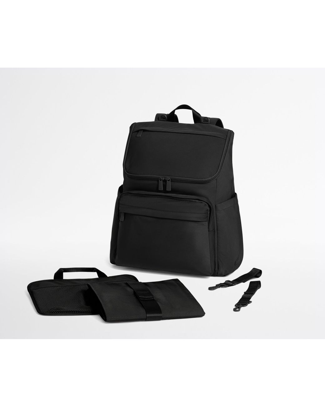 Away Travel Featherlight Diaper Backpack in Black | Lyst UK