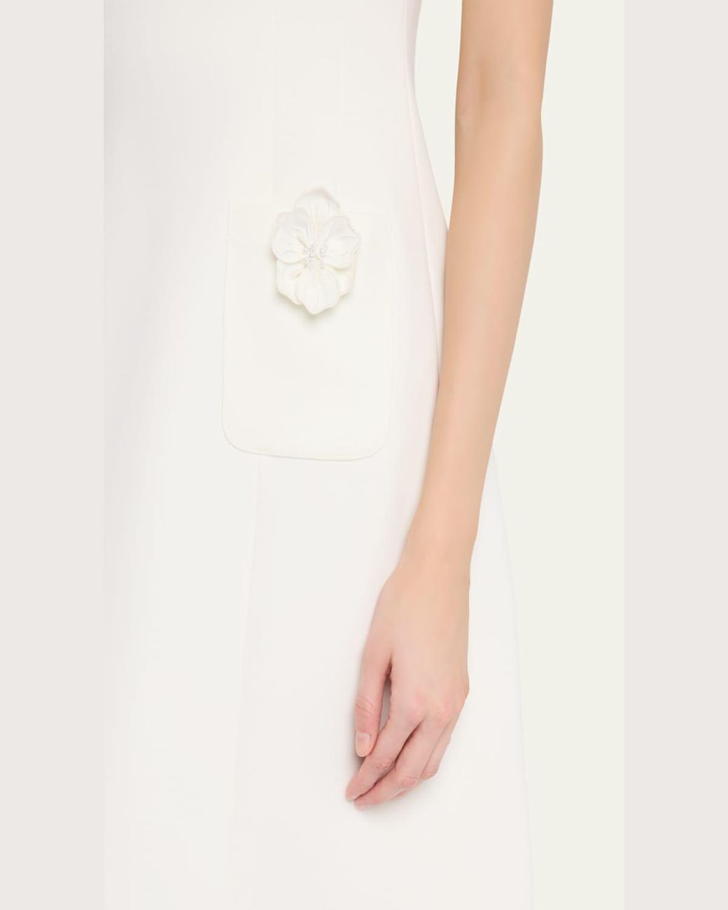 Teri Jon Floral Applique Crepe Mini Dress in Natural | Lyst