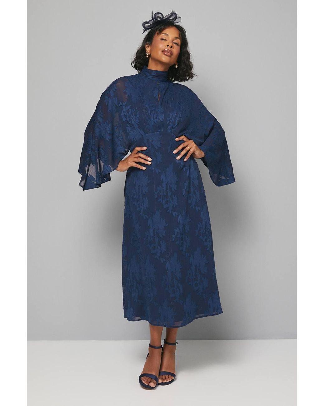 Wallis Jacquard Cape Sleeve Midaxi Dress in Blue | Lyst