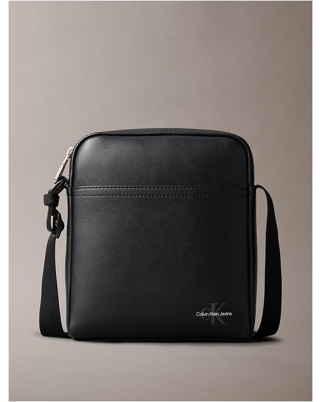 Calvin Klein Calvin Klein Monogram Logo Reporter Bag in Black for Men ...