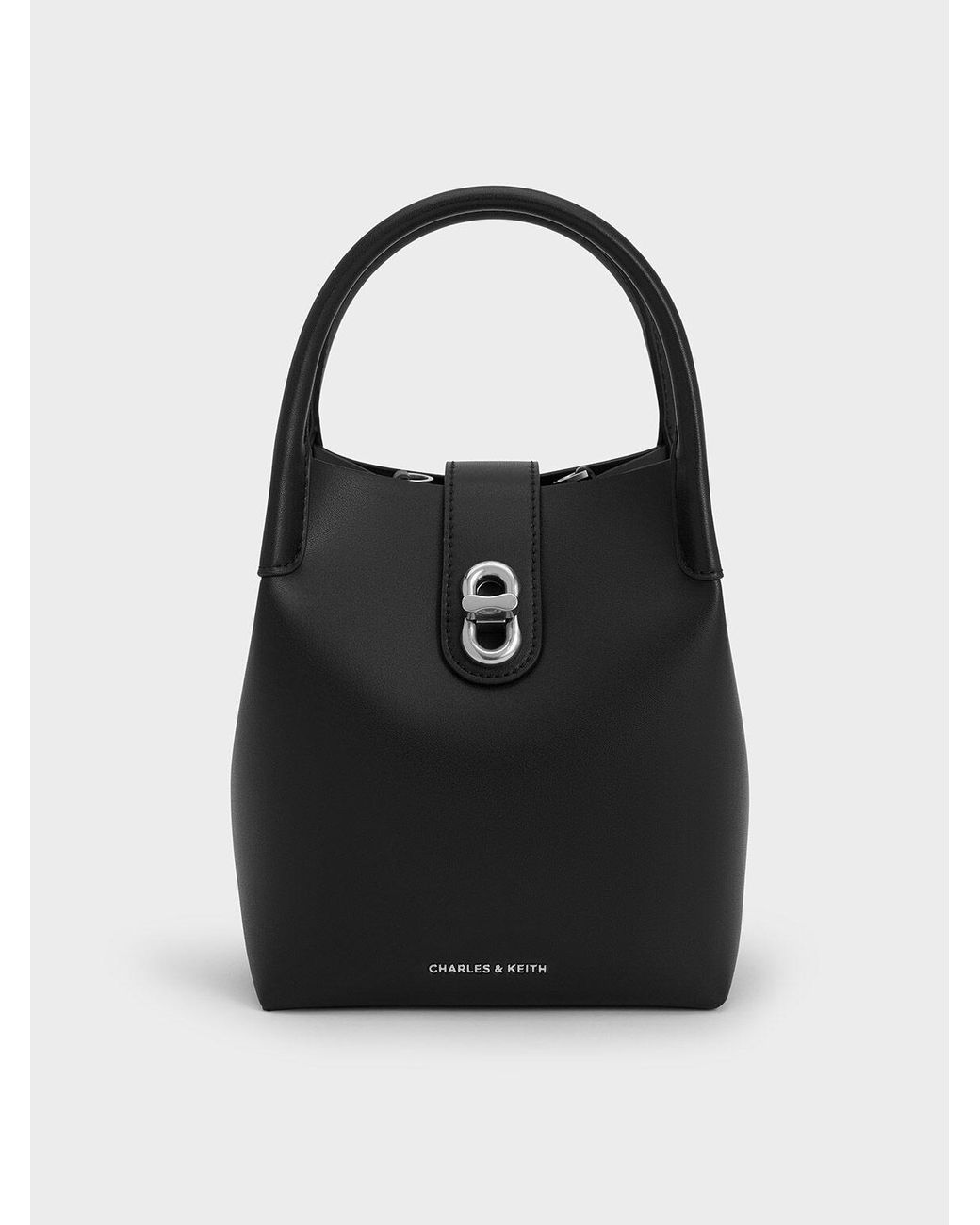 Charles & Keith Aubrielle Bucket Bag in Black | Lyst