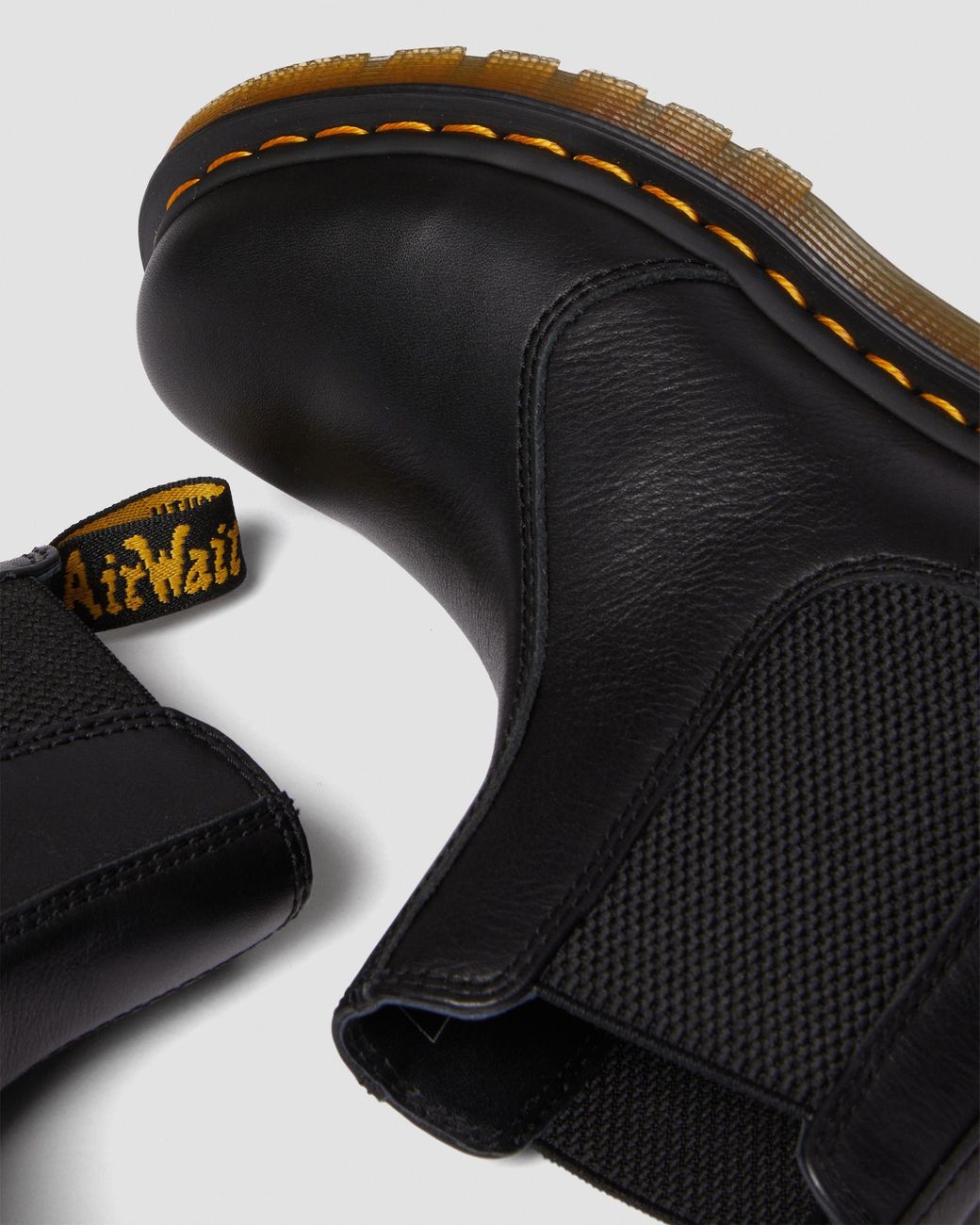 Dr. Martens 2976 Virginia Leather Chelsea Boots in Black | Lyst
