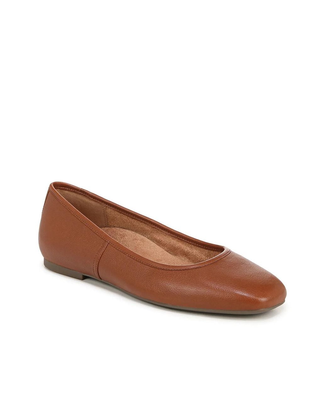 Vionic Wide Width Orinda Flat in Brown | Lyst