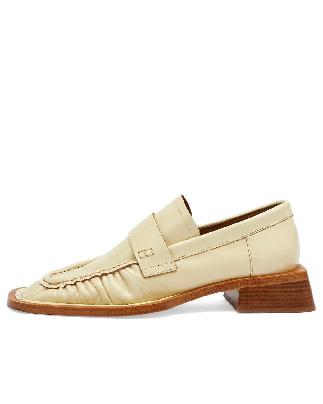 Miista Airi Loafer in Natural | Lyst