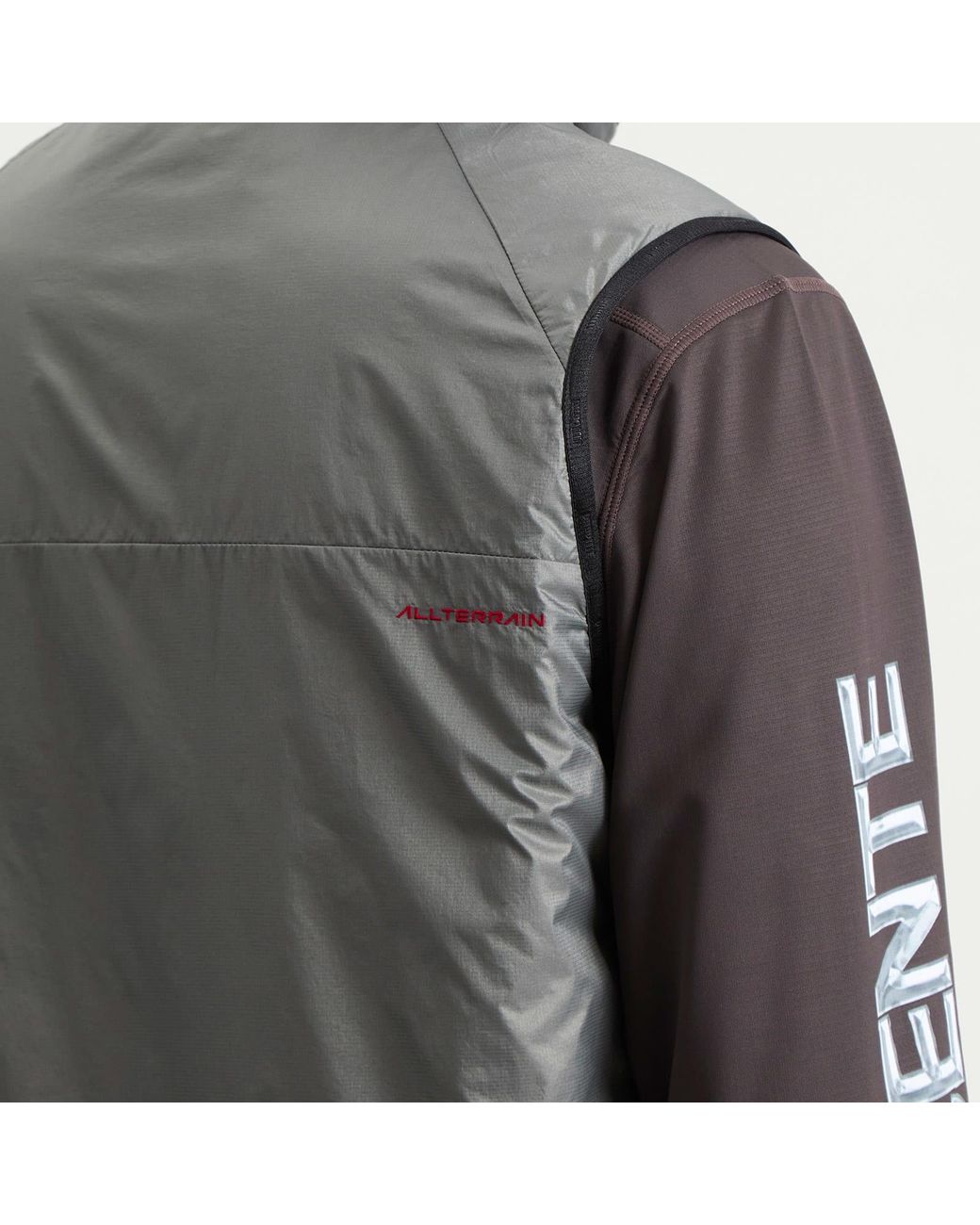 Descente Allterrain X Jjjjound Reversible Vest in Gray for Men | Lyst
