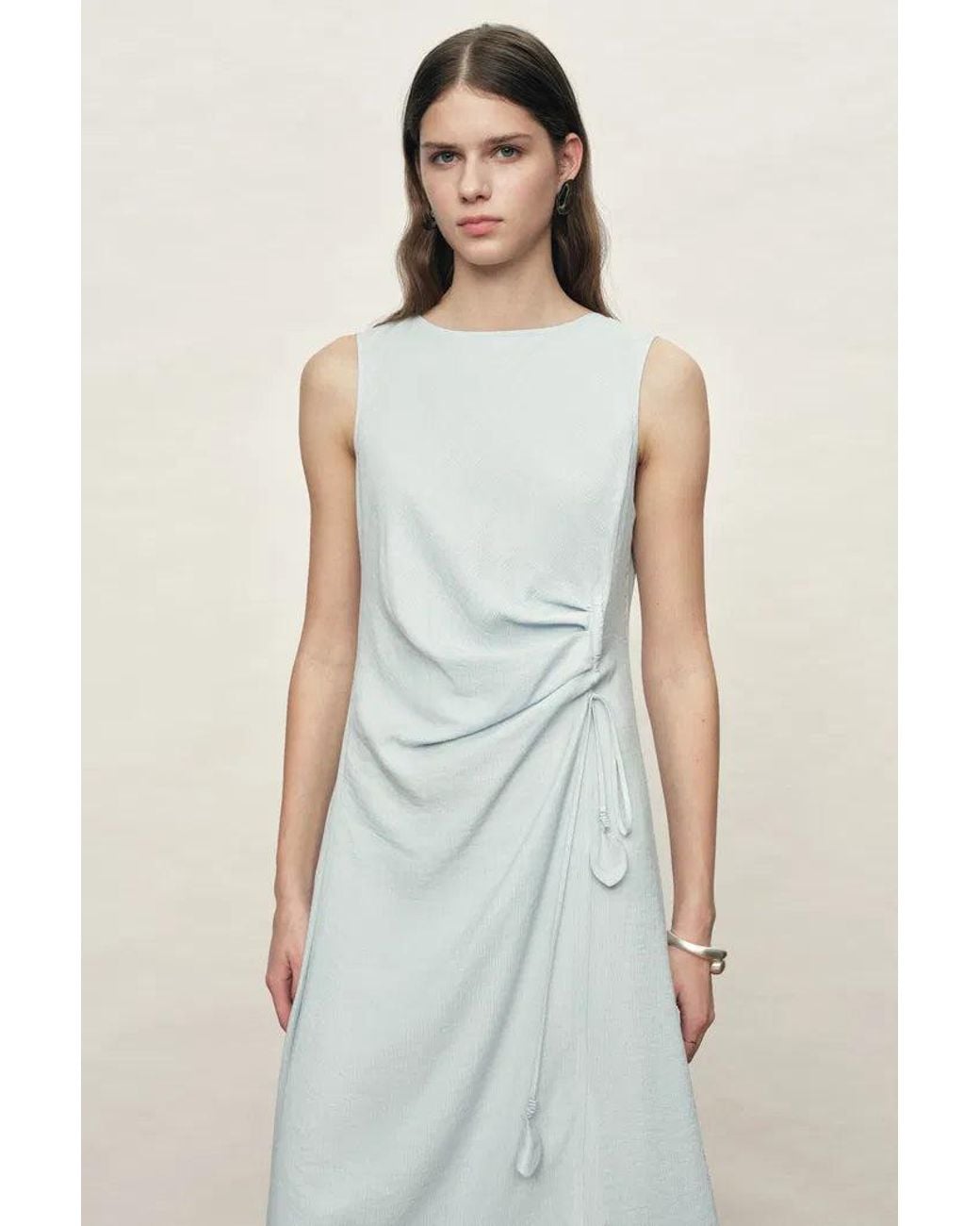 Fabrique Arilyn Petal Drawstring Dress in Natural | Lyst UK