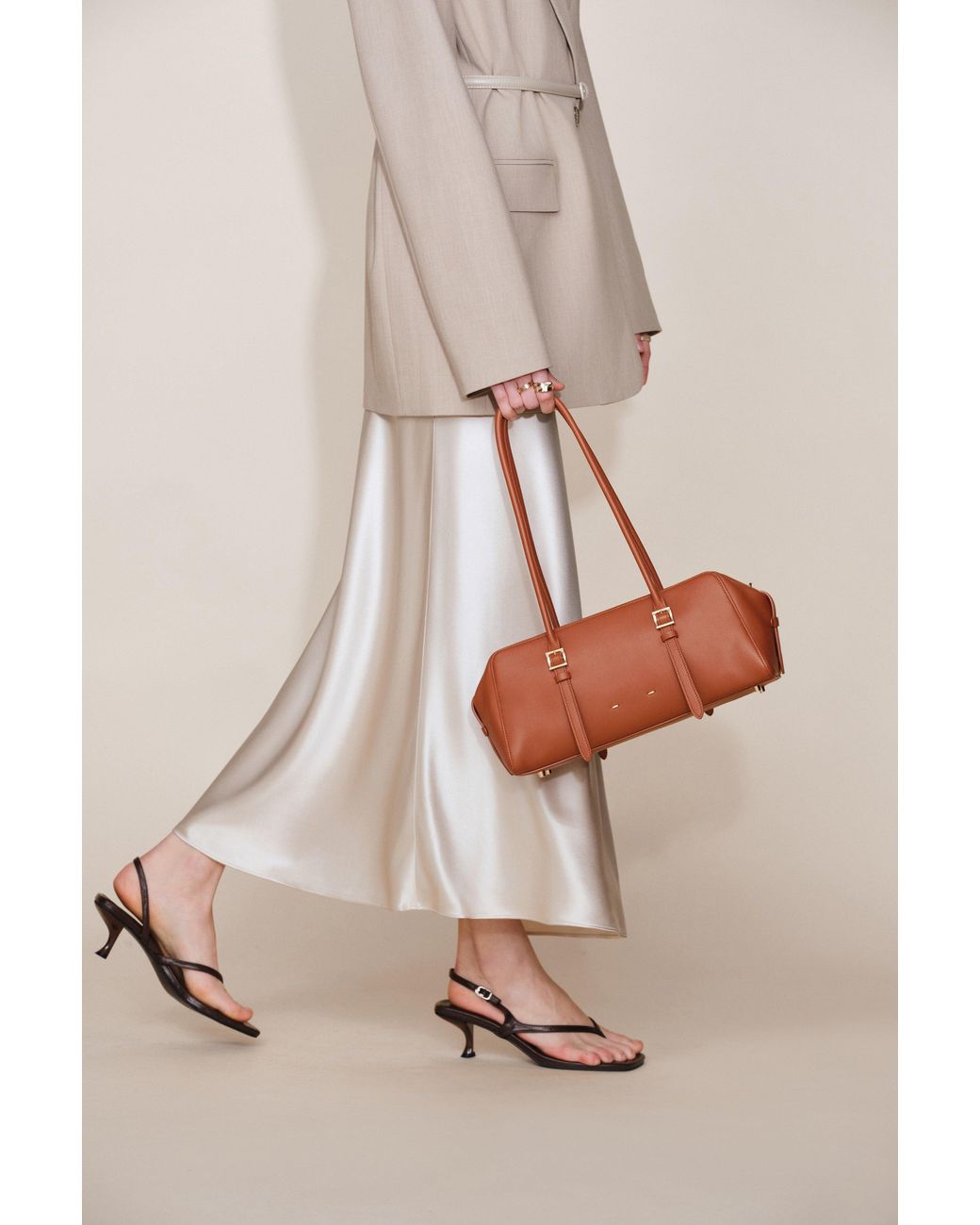 Fabrique Monti East West Shoulder Bag in White | Lyst