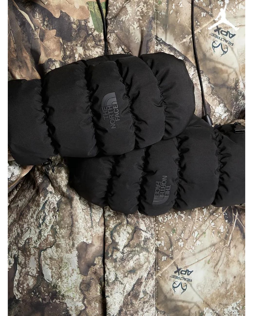 The North Face Montana Puffer Mittens in Black | Lyst UK