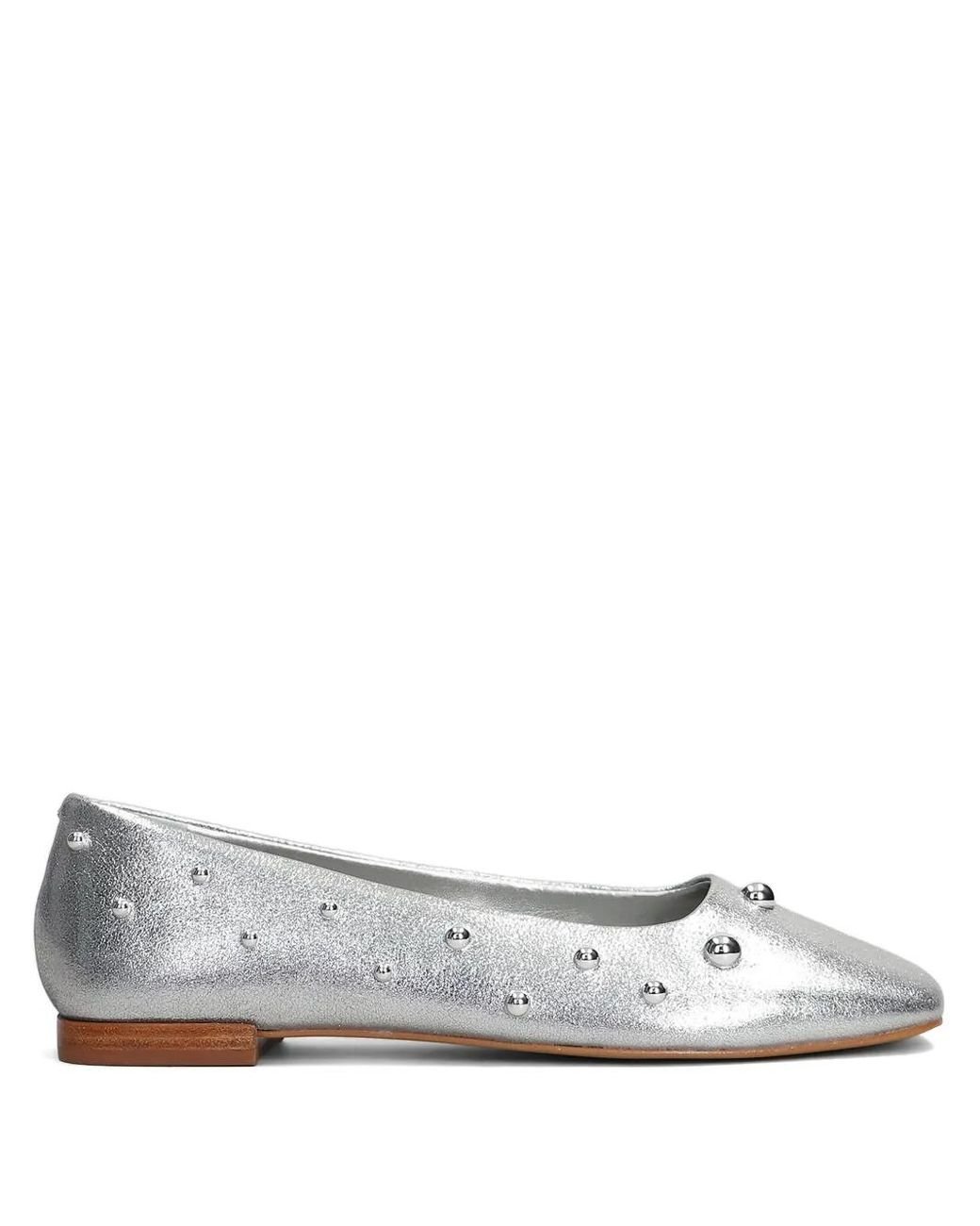 Carrano Stud-Detailing Ballerina Shoes in White | Lyst