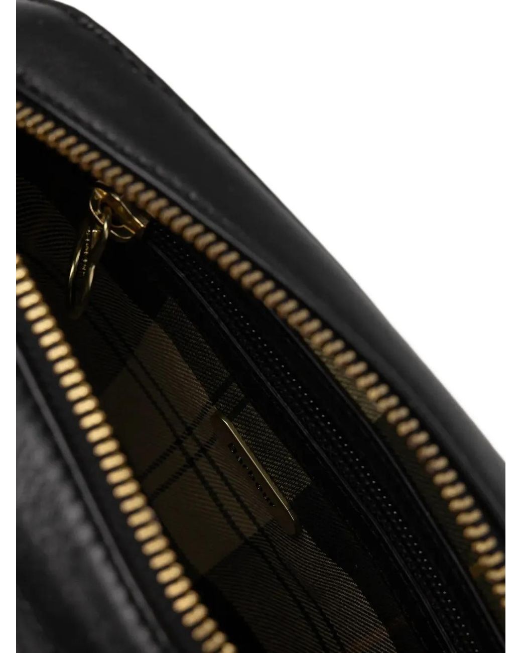 Barbour Daphne Quilted Cross Body Bag in Black | Lyst