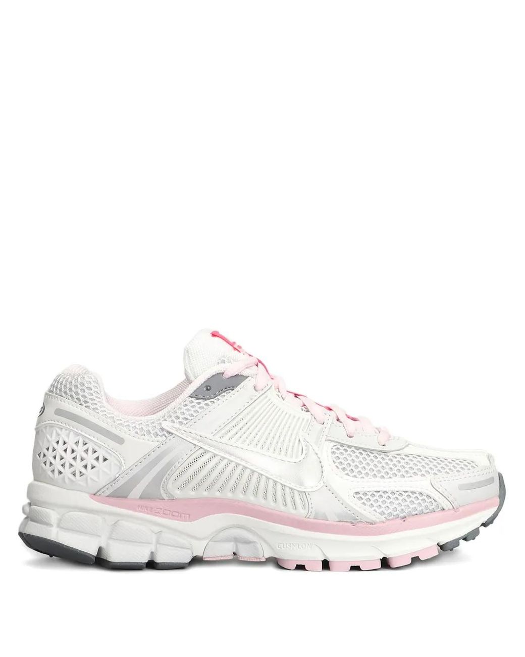 Nike Vomero Sneakers in White | Lyst
