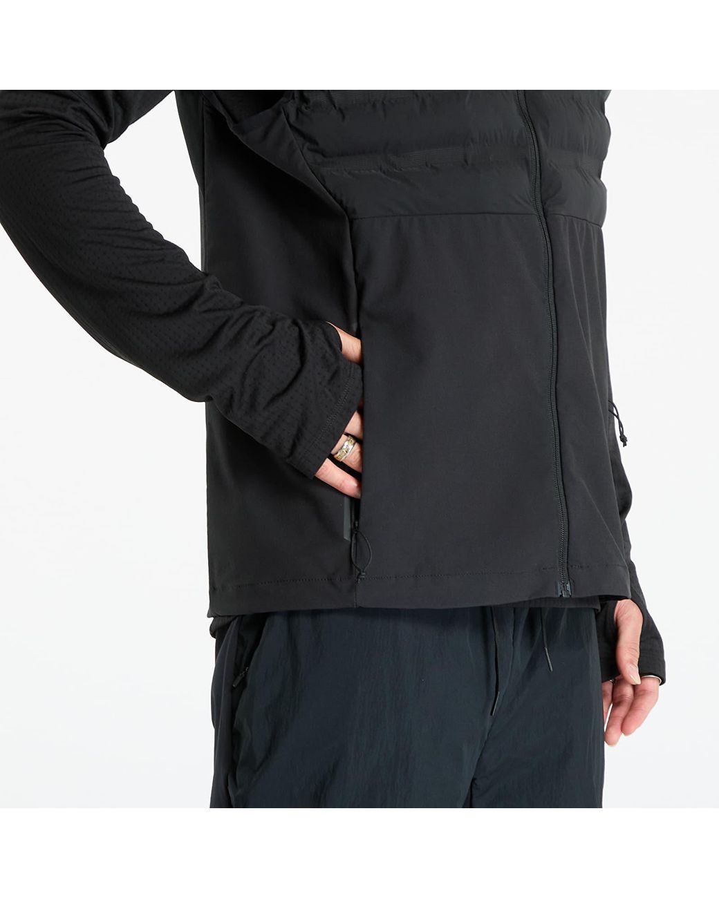 The North Face M Mountain Athletics Cari Hybrid Vest in Black for Men ...