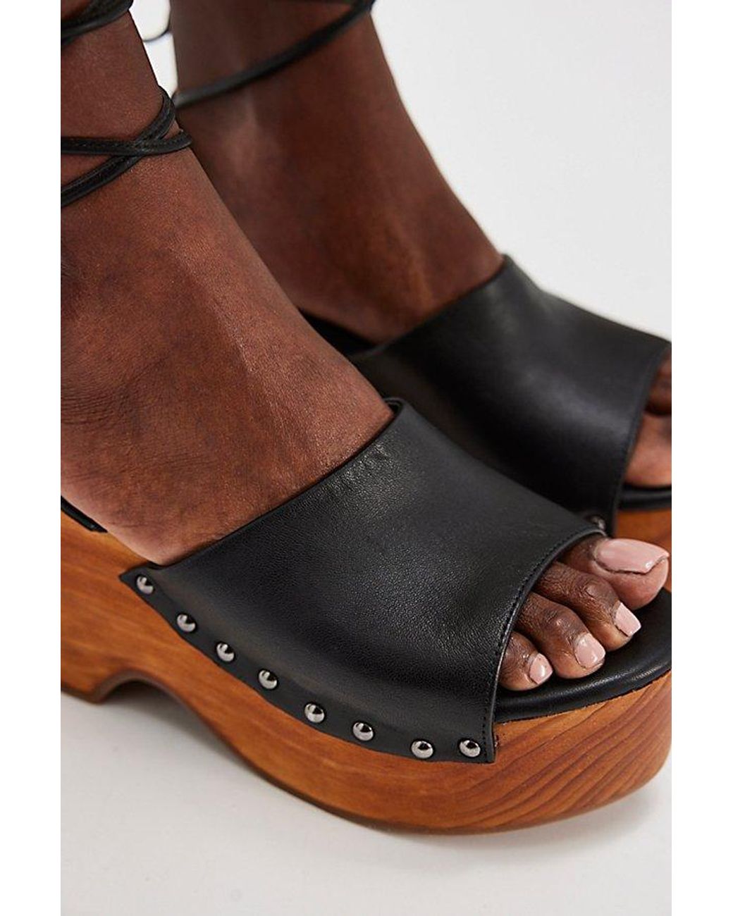 Free People Front Row Wrap Clogs in Brown | Lyst