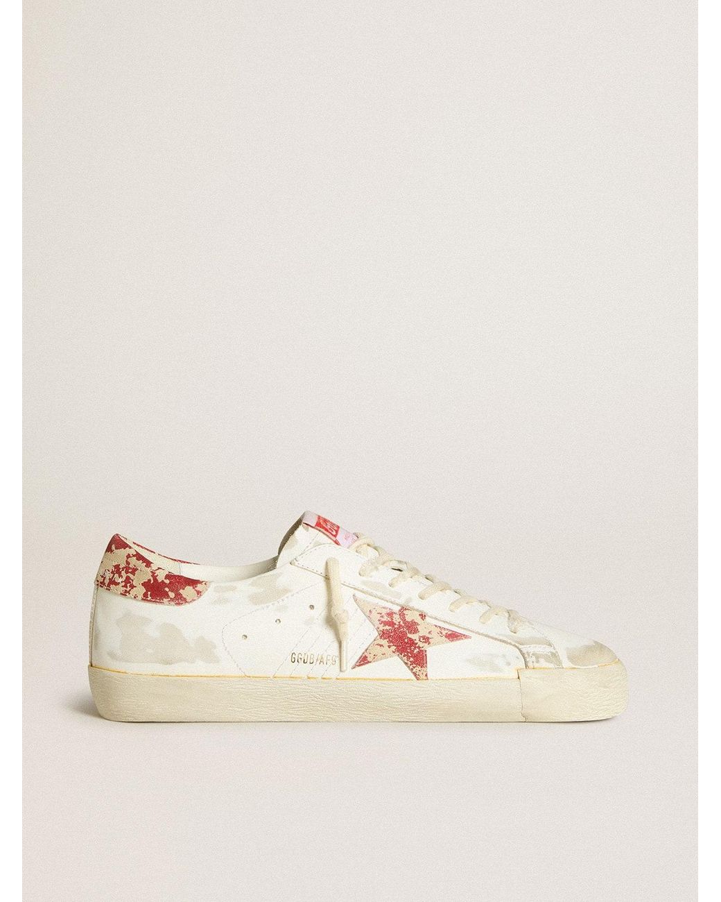 Golden Goose Super-Star Lab With Rust-Effect Star And Heel Tab in ...