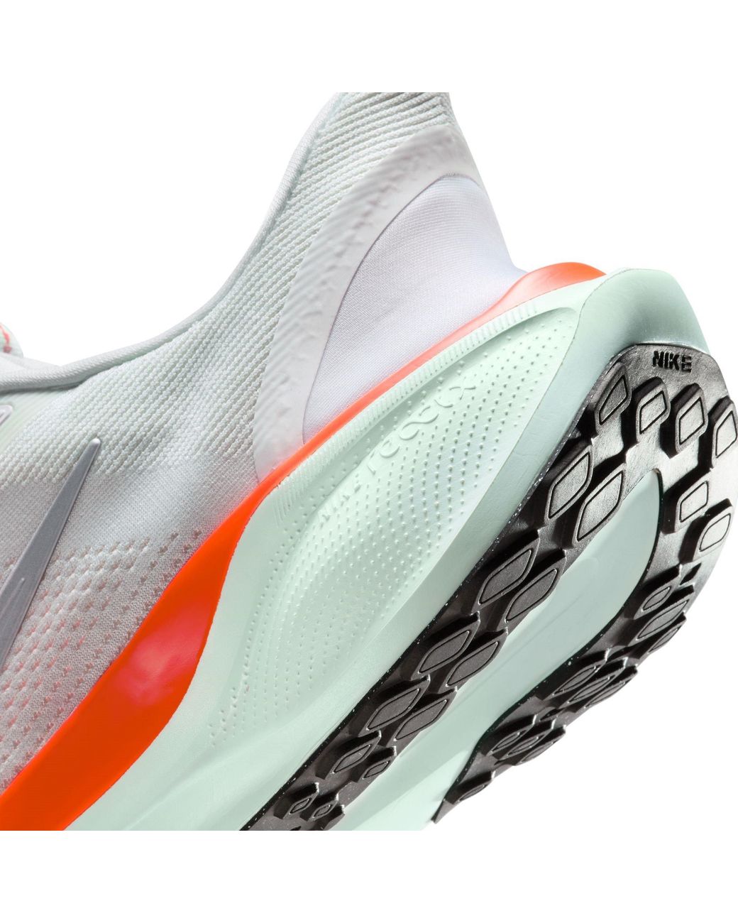 Nike Pegasus Easyon Road Running Shoes in White for Men | Lyst UK