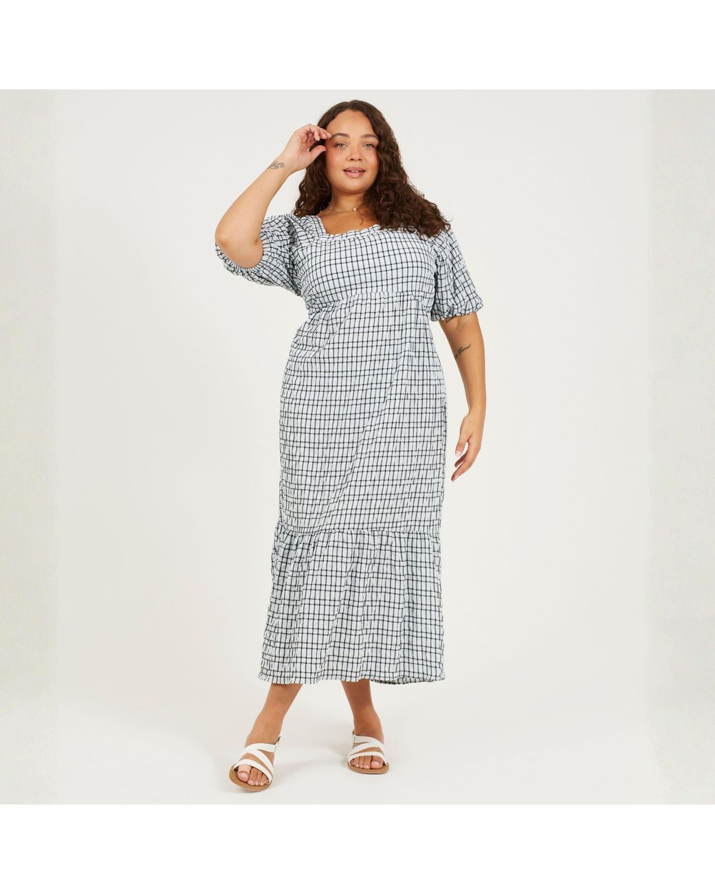 Brave Soul Plus Size Seersucker Maxi Dress With Tie Back Detail in Grey ...