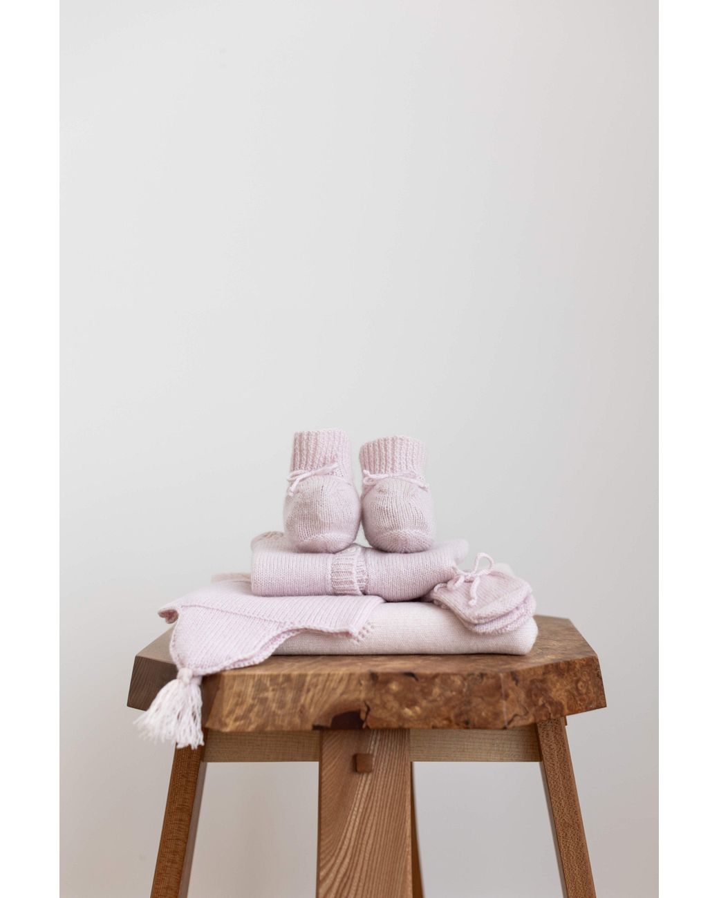 Johnstons of Elgin Cashmere Baby Booties in Brown | Lyst