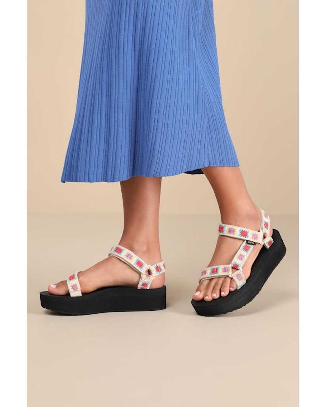 Teva Flatform Universal Crochet Explore Sandals in Blue | Lyst