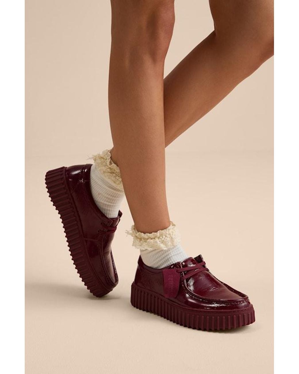 Clarks Torhill Bee Patent Leather Flatform Lace-Up Loafers in Red | Lyst