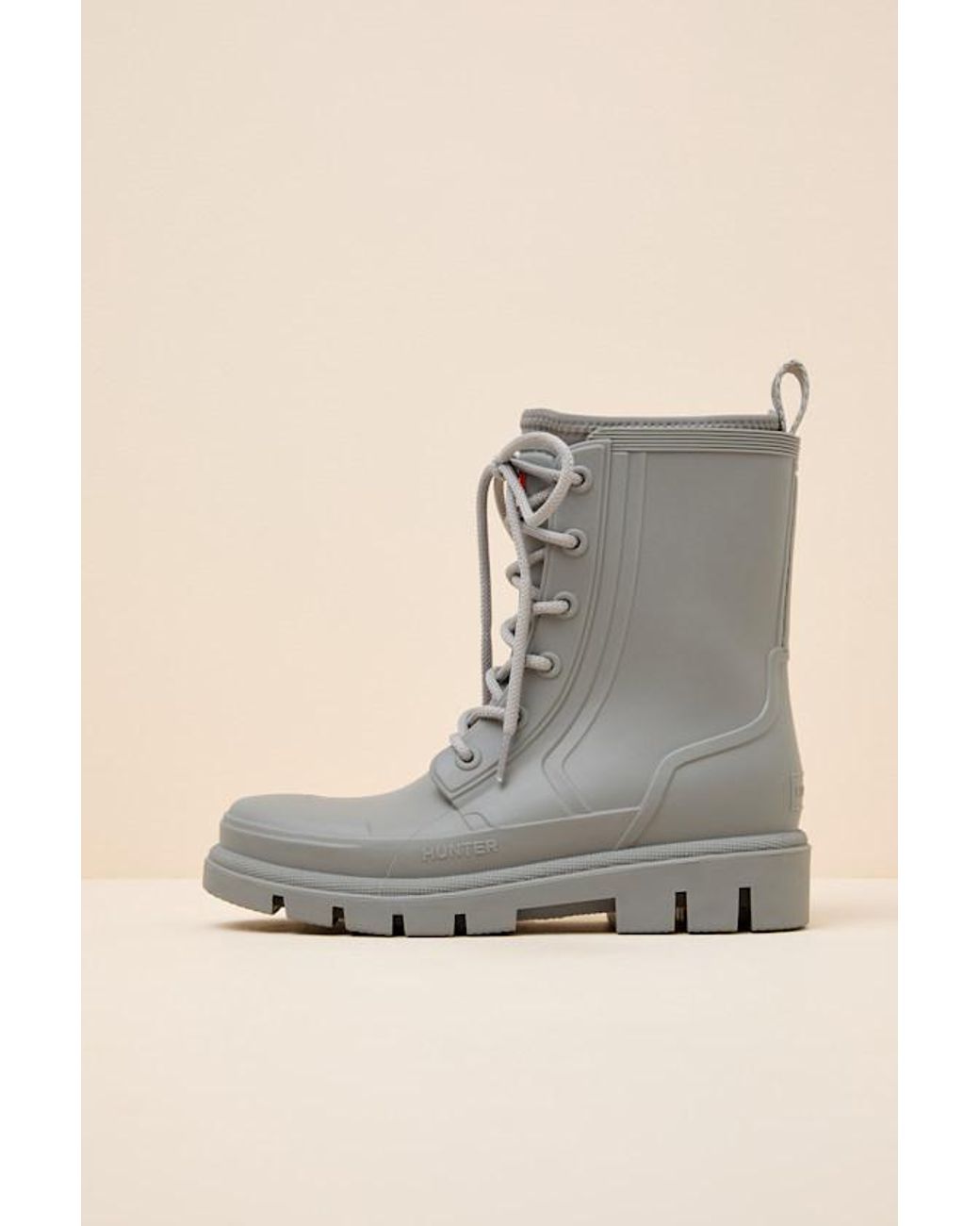 HUNTER Diana Light Rubber Lace-Up Ankle Rainboots in Gray | Lyst