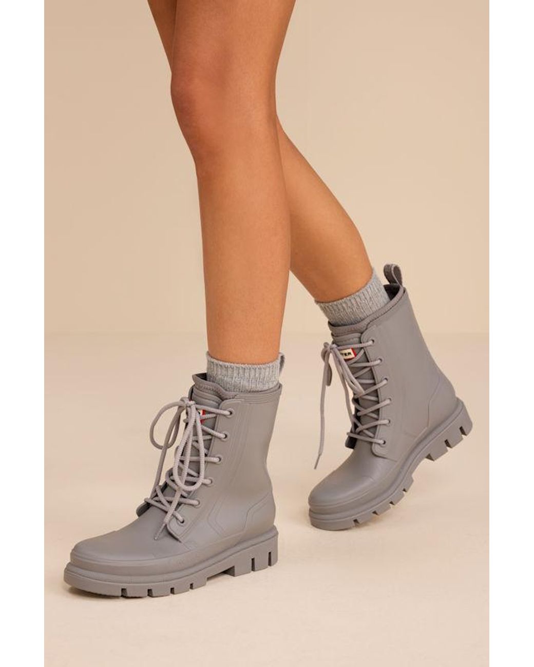 HUNTER Diana Light Rubber Lace-Up Ankle Rainboots in Gray | Lyst