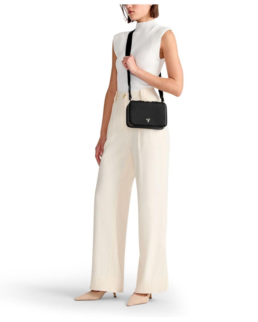 Tumi Voyageur Myla Crossbody in Black | Lyst