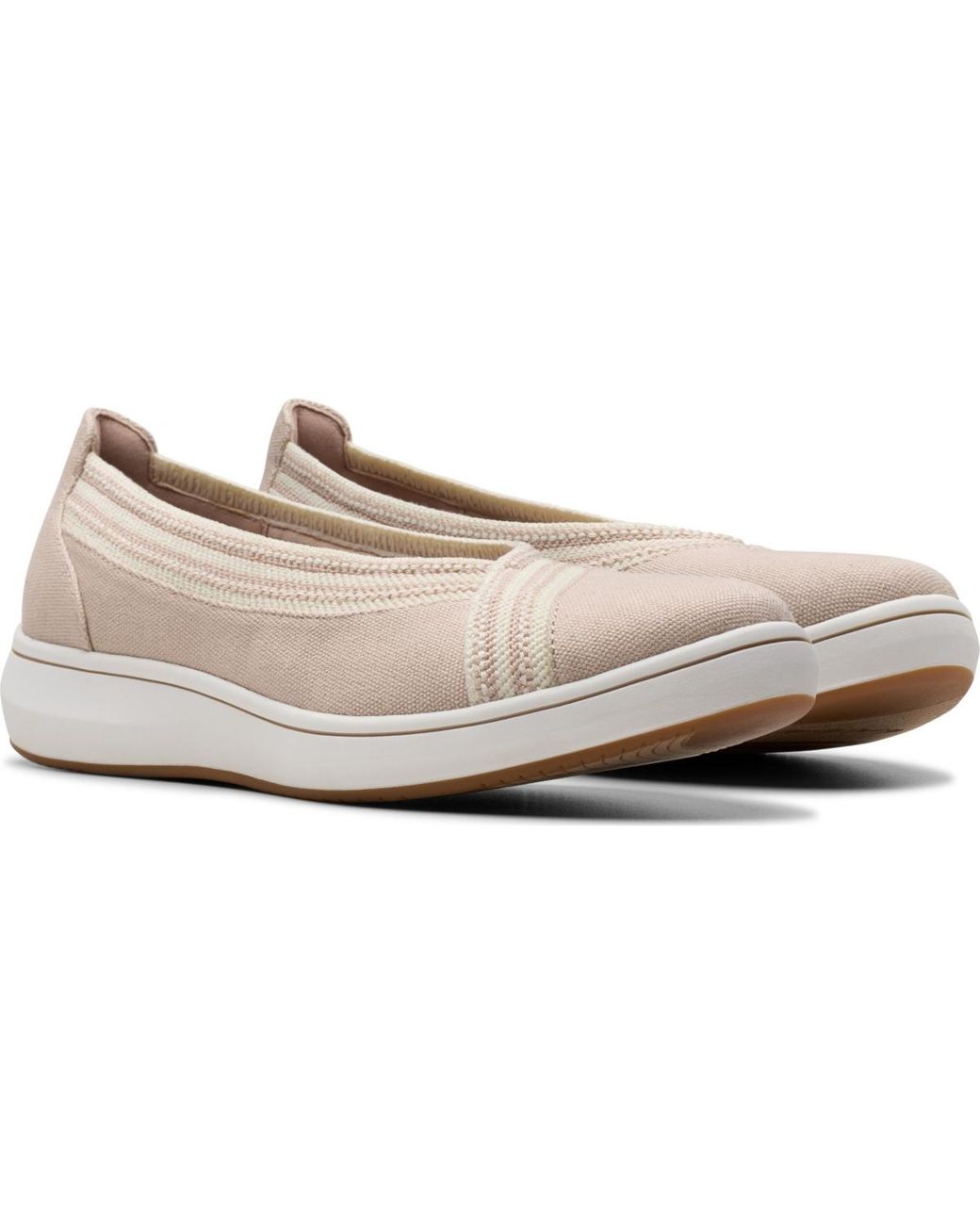 Clarks Cloud Steppers Breeze Sky Air Closed Toe Shoes in White | Lyst