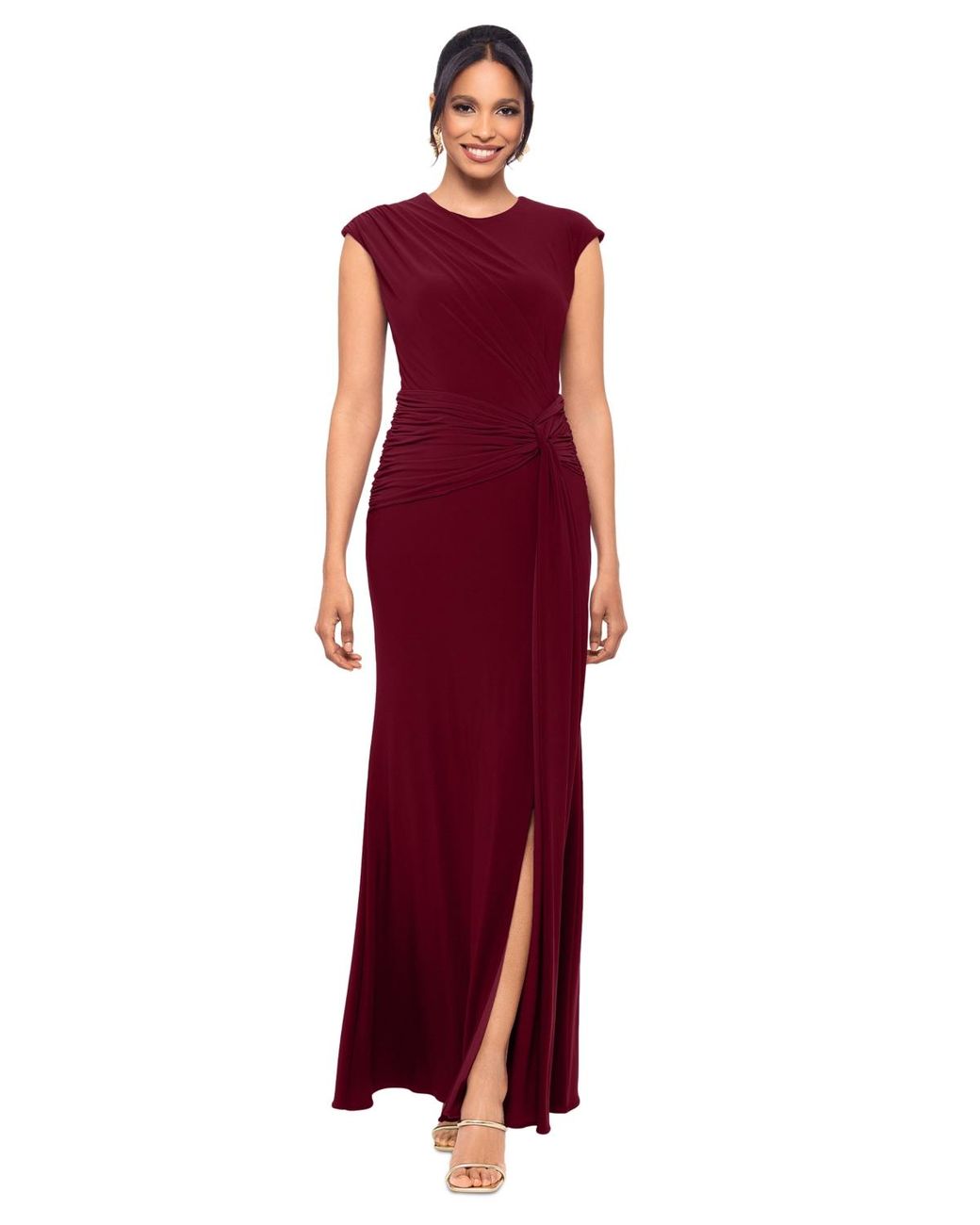 Betsy & Adam Petite Cap Sleeve Gathered Gown | Lyst