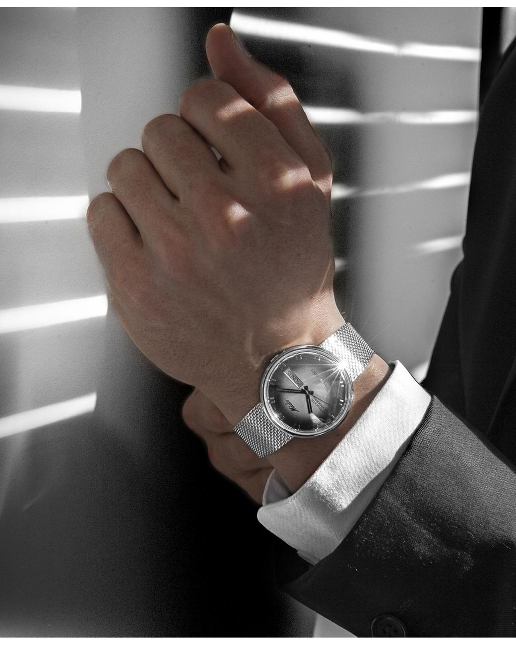 MIDO Swiss Automatic Commander Shade Mesh Bracelet Watch in Gray for ...