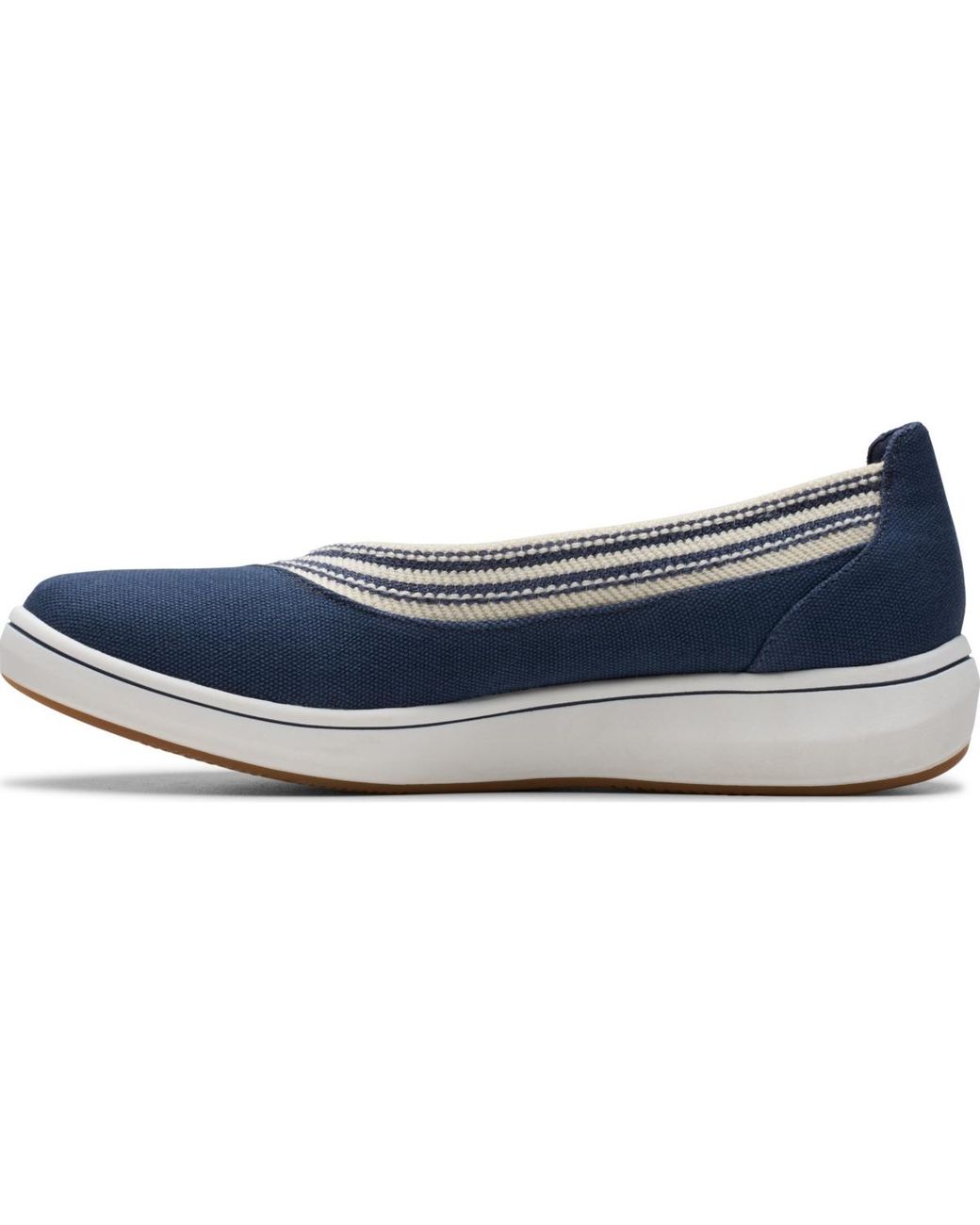 Clarks Cloud Steppers Breeze Sky Air Closed Toe Shoes in Blue | Lyst