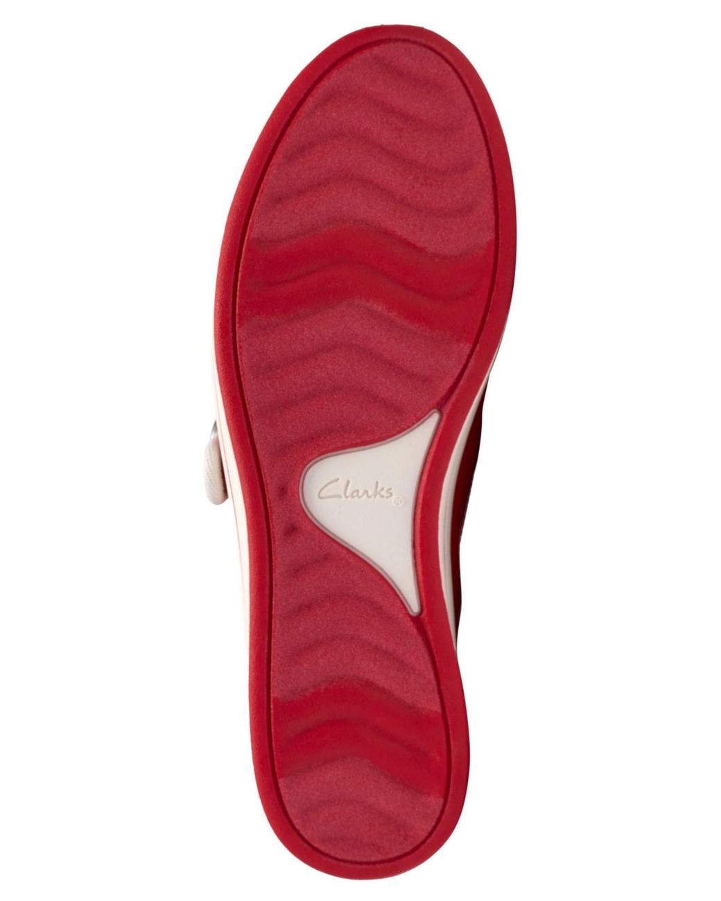 Clarks Breeze Janey Round Toe Flats in Red | Lyst