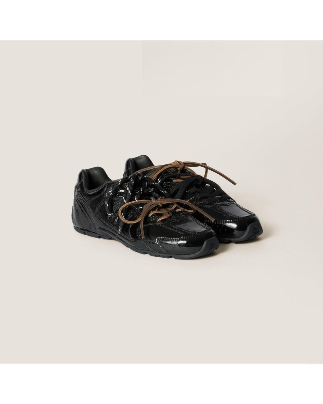 Miu Miu New Balance X Miu Miu 530 Sl Patent Leather Sneakers in Black | Lyst