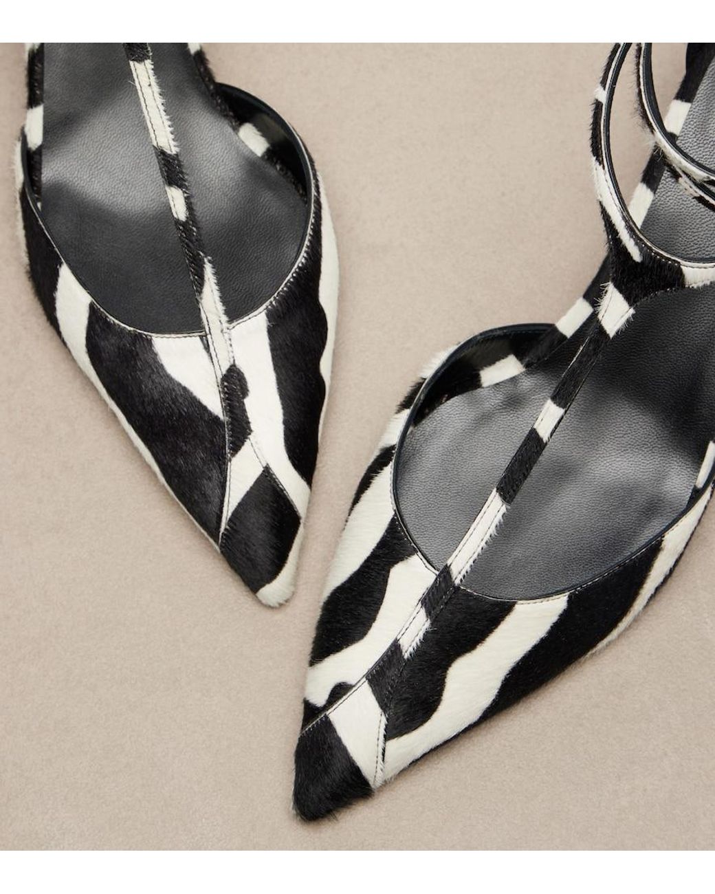 KHAITE Mia Calf Hair Pumps in Black | Lyst
