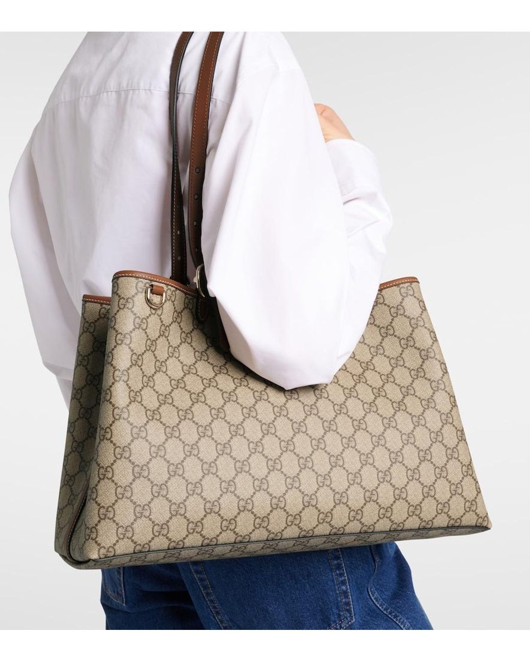 Gucci Gg Emblem Large Tote Bag in Natural | Lyst