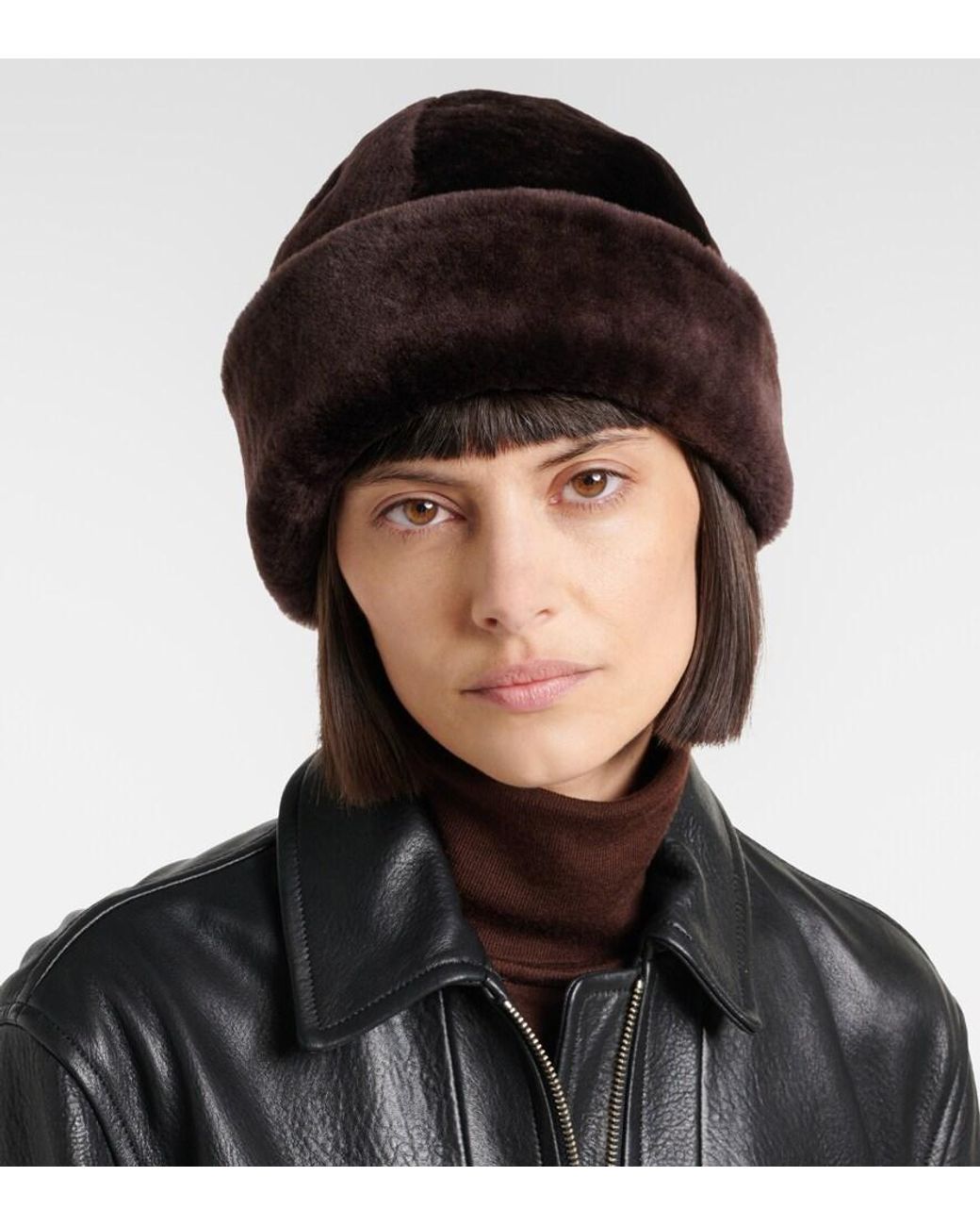 Nour Hammour Blokes Shearling Hat in Black | Lyst